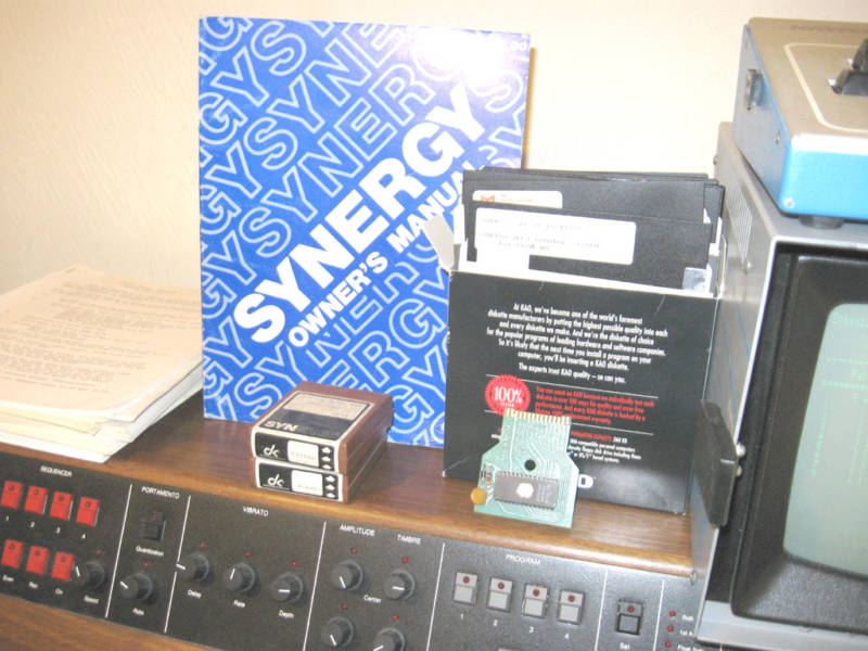 MATRIXSYNTH: DK SYNERGY II+ SYNTHESIZER, KAYPRO II & SYNHCS SOFTWARE