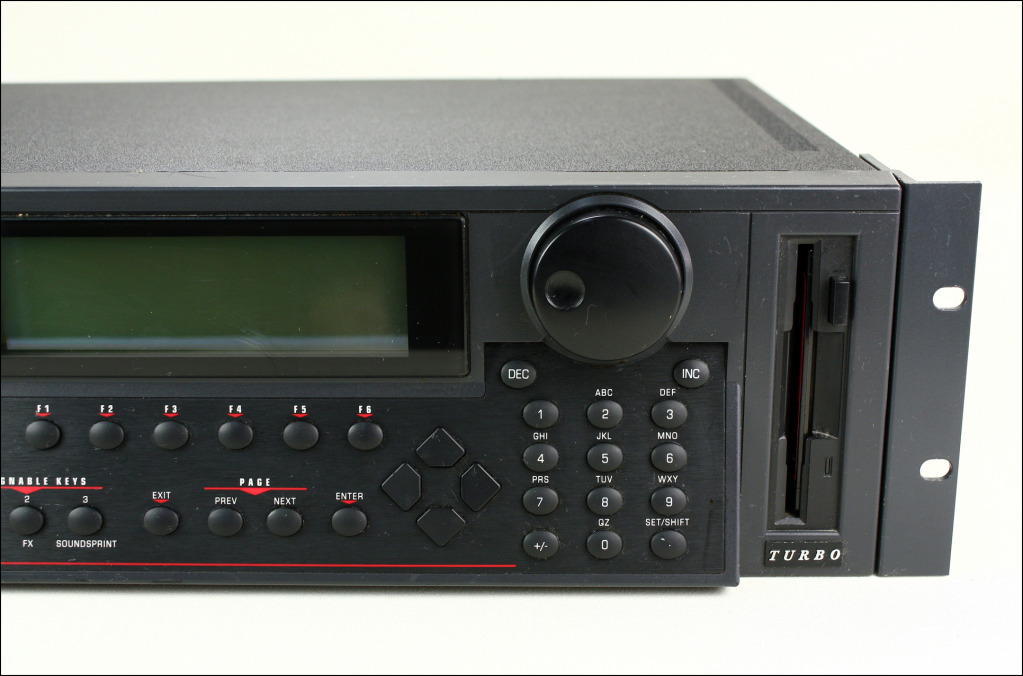 MATRIXSYNTH: Emu E4X rackmount sampler