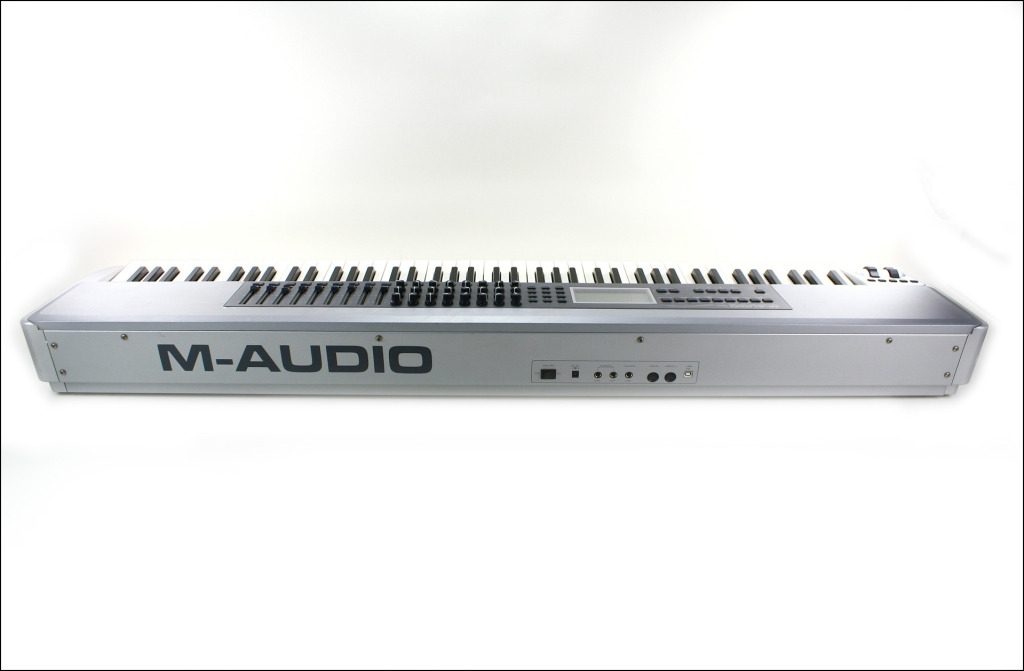 MATRIXSYNTH-B: M-Audio Keystation Pro 88 Key MIDI Controller