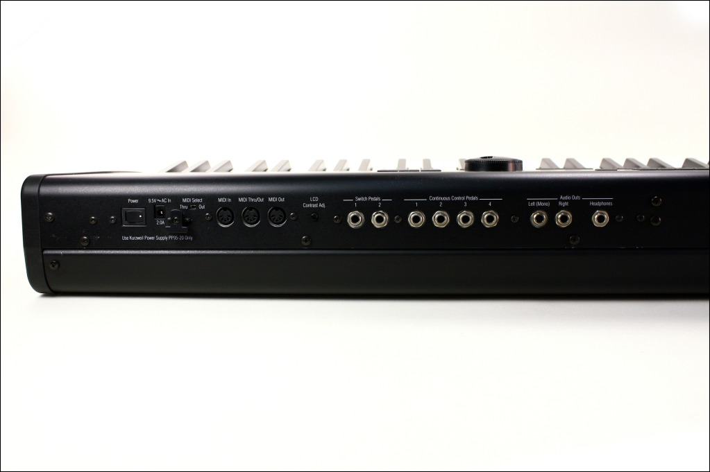 MATRIXSYNTH-B: Kurzweil PC88 MIDI keyboard