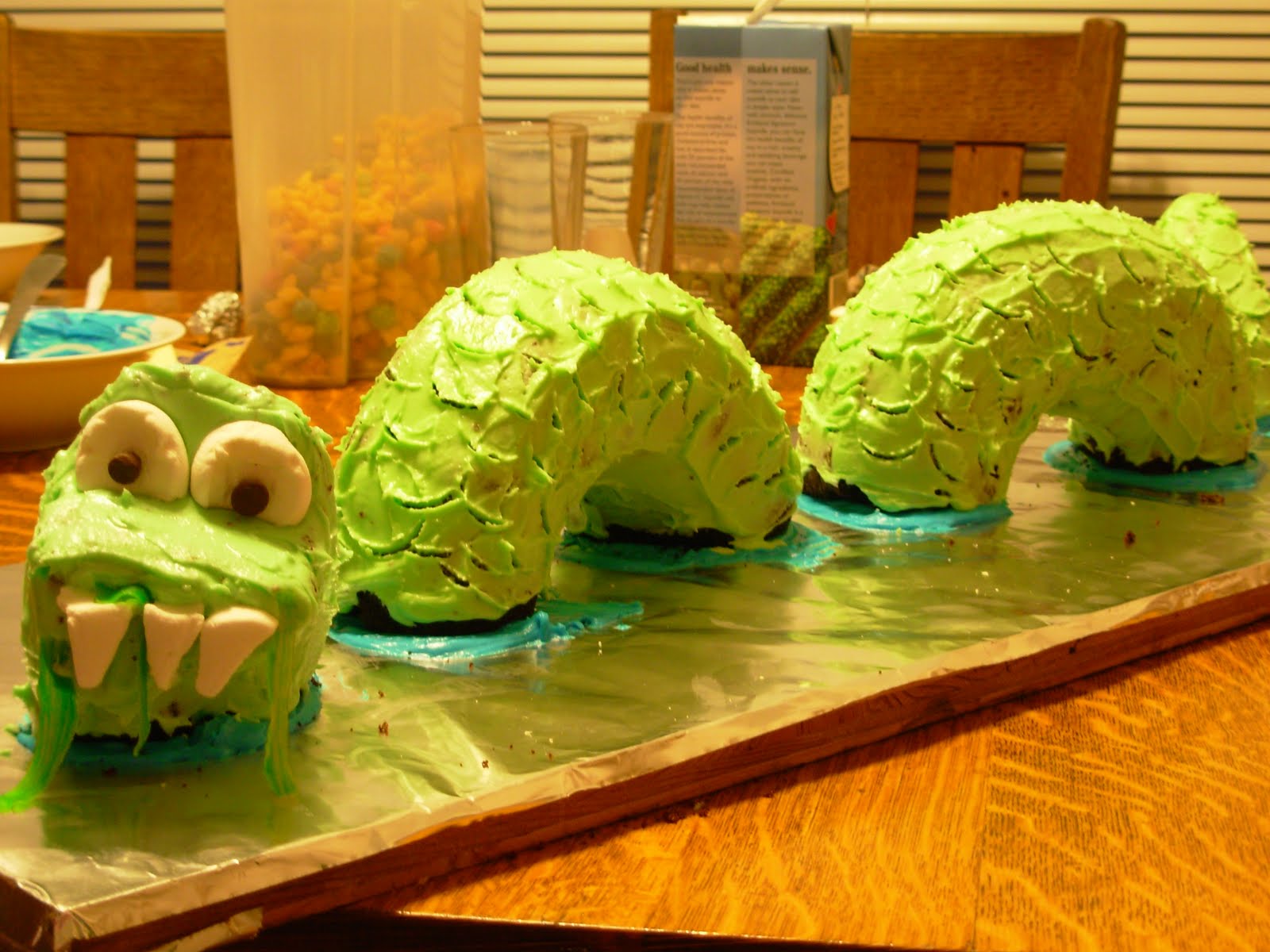 Hemsley5: Annual Cake Auction