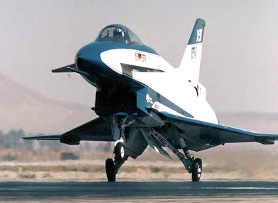 nhungdoicanh: Rockwell-MBB X-31 EFM