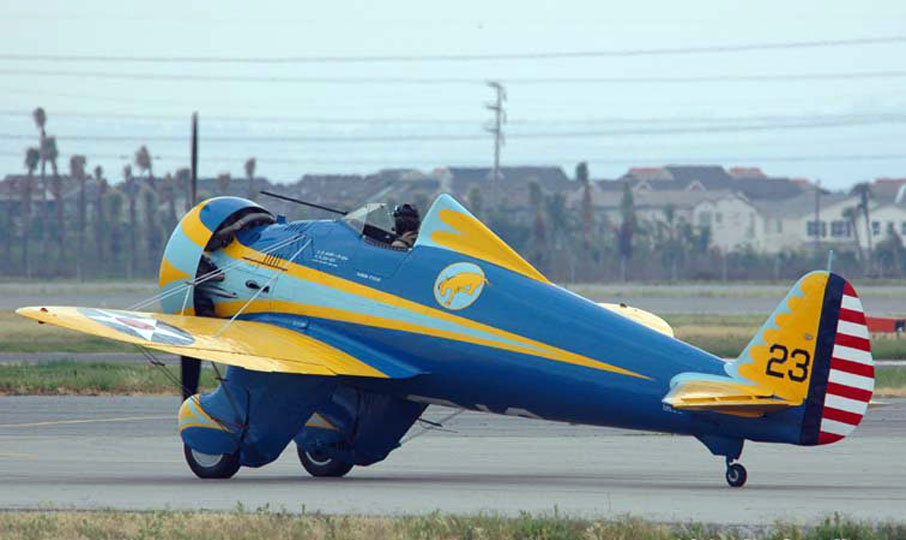 nhungdoicanh: Boeing P-26 Peashooter