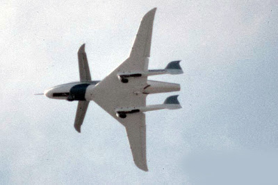 nhungdoicanh: Scaled Composites ARES