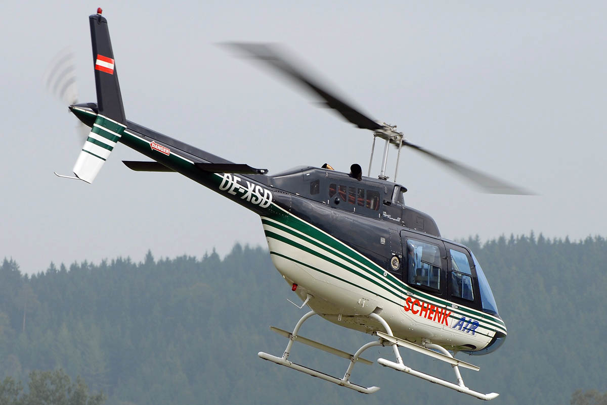 nhungdoicanh: Bell 206 Jet Ranger