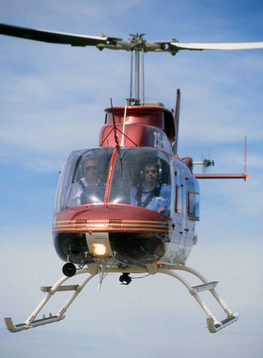 nhungdoicanh: Bell 206 Jet Ranger