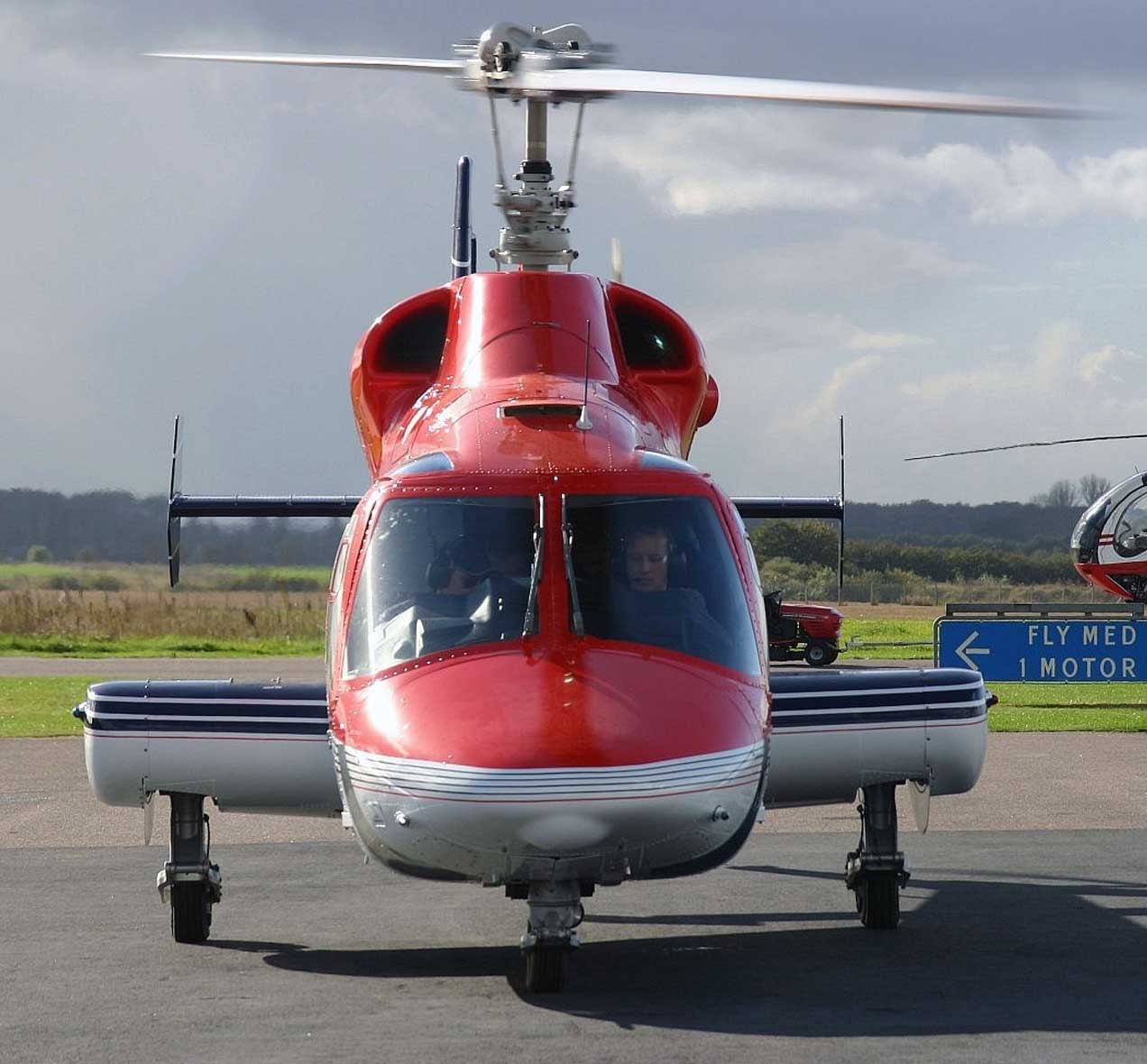 nhungdoicanh: Bell 222