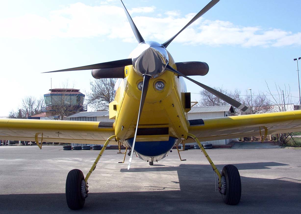 nhungdoicanh: Air Tractor AT-802