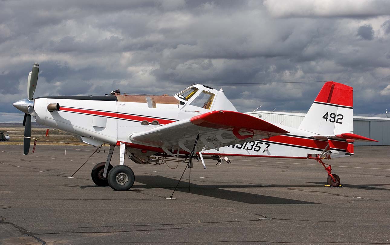 nhungdoicanh: Air Tractor AT-802