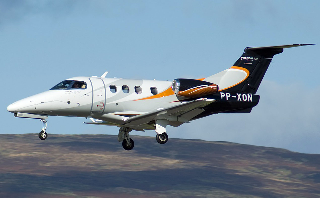nhungdoicanh: Embraer Phenom 100