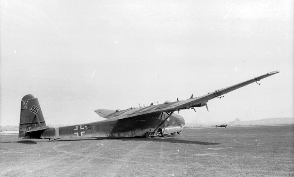 nhungdoicanh: Messerschmitt Me-323 Gigant