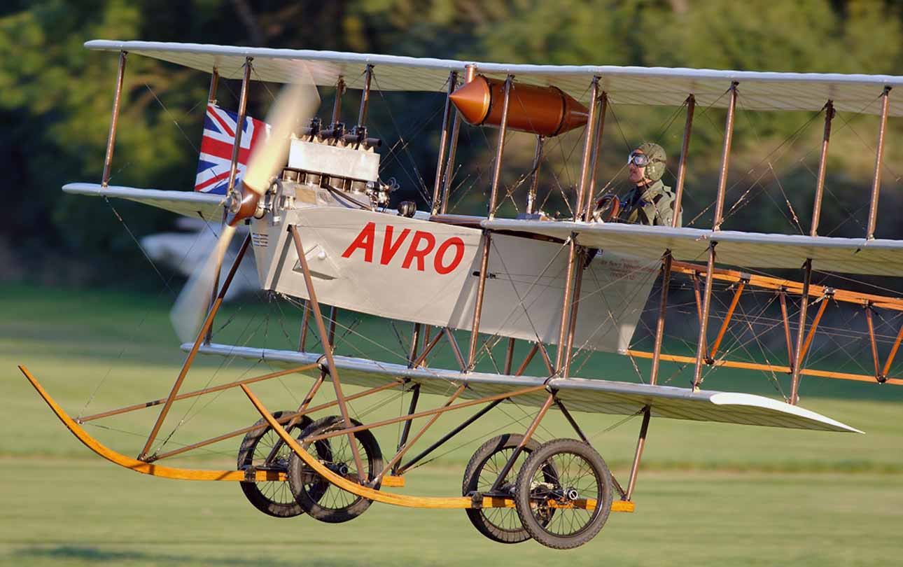 nhungdoicanh II: Roe Triplane (Avro Triplane)