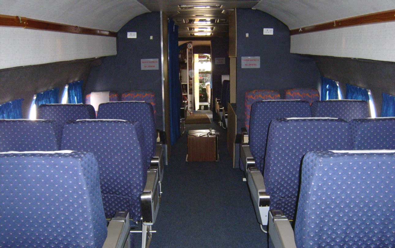 nhungdoicanh: Lockheed L-1649A Starliner