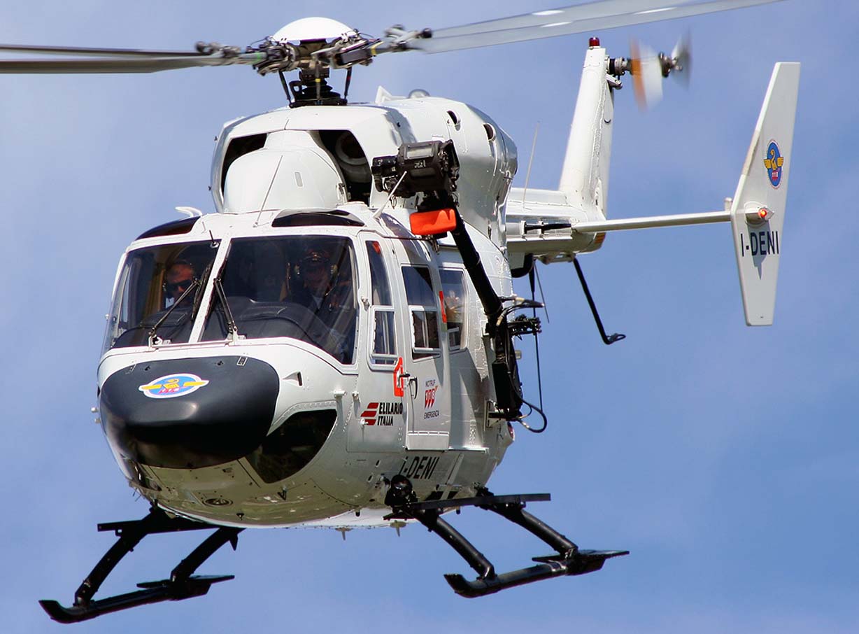 nhungdoicanh: MBB-Kawasaki BK-117