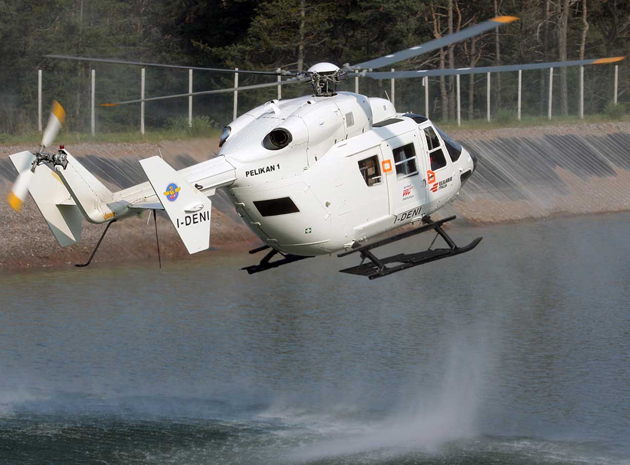 nhungdoicanh: MBB-Kawasaki BK-117