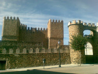 MONROY: Algunos castillos y palacios de Monroy en Extremadura
