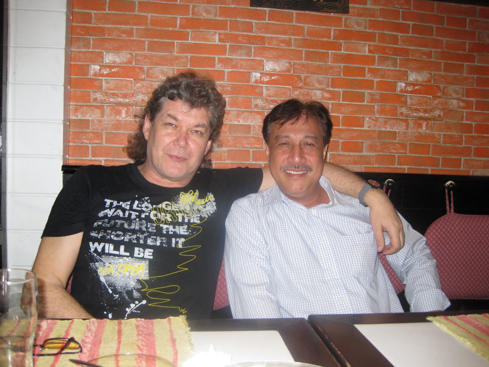 Lester Demetillo's Official Website: December 2010
