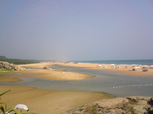 Azhimala Beach Pictures | Shai blogs!