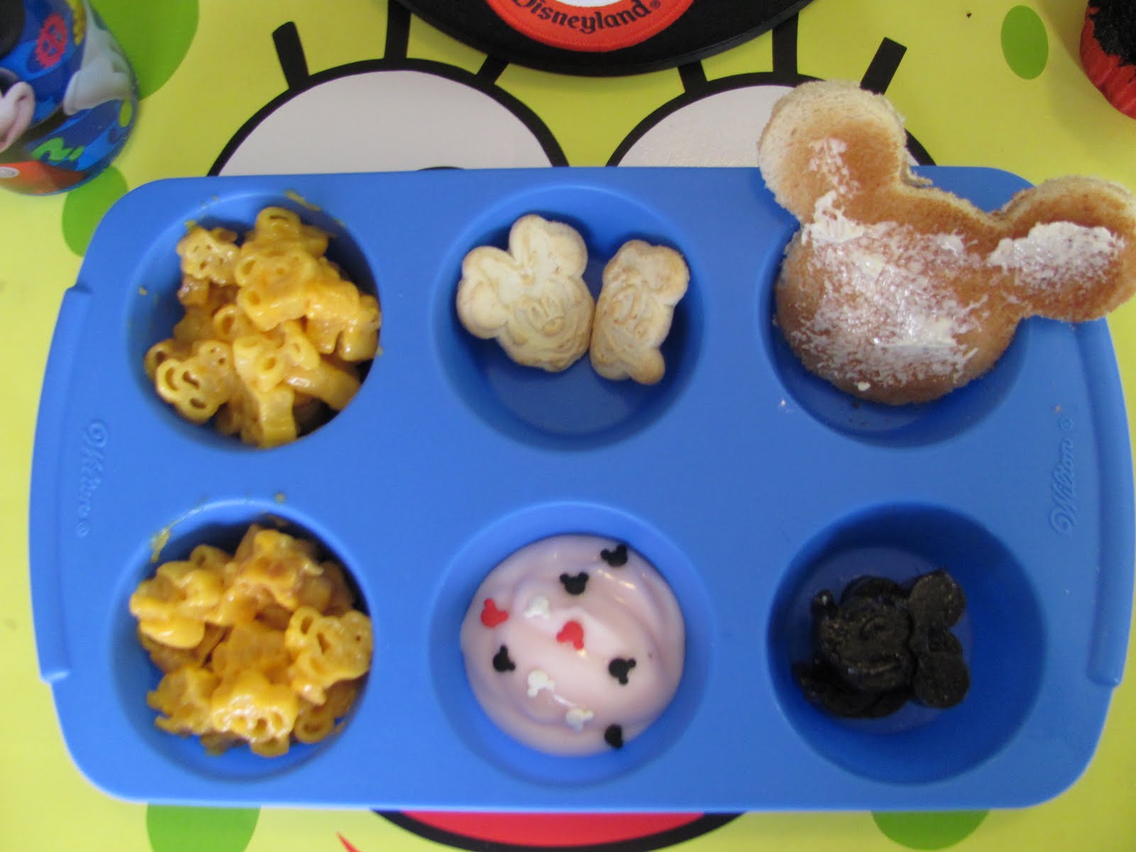 Momma's Playground: Muffin Tin Monday - Mickey Mouse