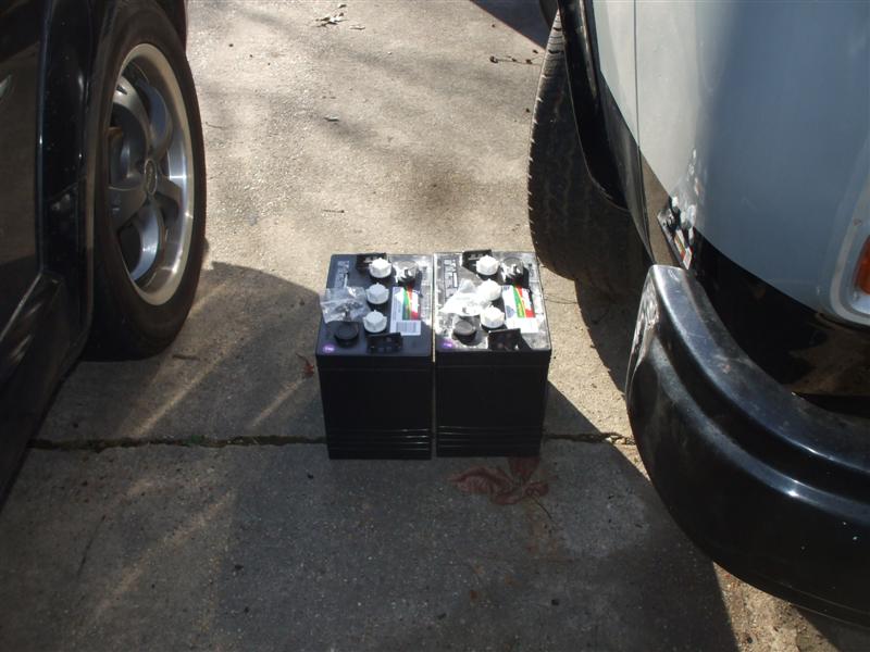 GMC Motor Home, Travel with Teri and Dan: GMC Motorhome House Batteries