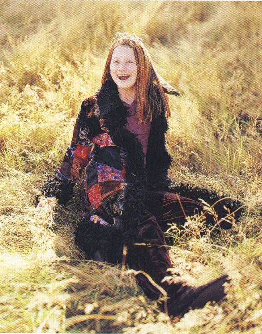 Fotos de Bonnie Wright de niña para una revista