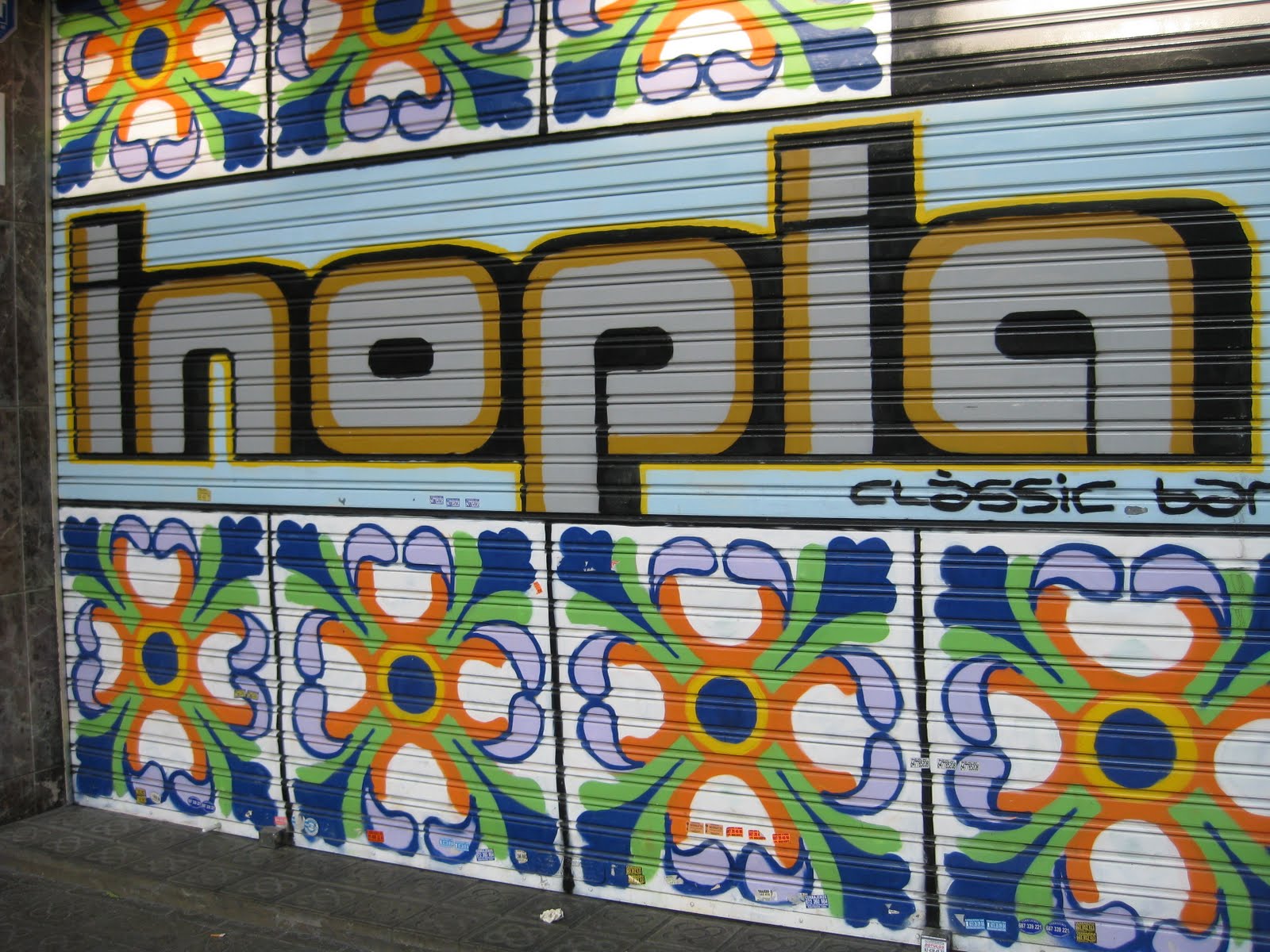 Jen & Angel in Europe: Barcelona Day 2- Mercat de la Boqueria, Gaudi ...