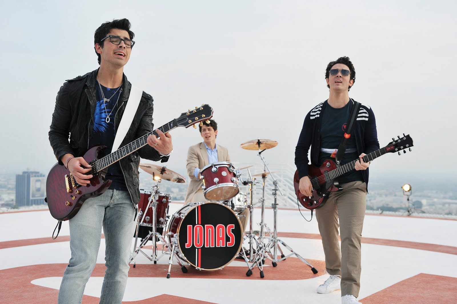 Cine Informacion y mas: Disney Channel - Jonas LA