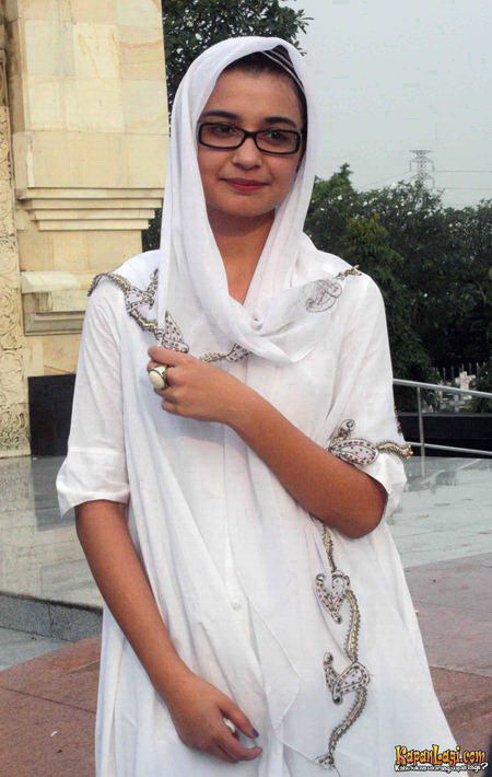 Indonesian Female Singer: Shireen Sungkar Singer Top Indonesia