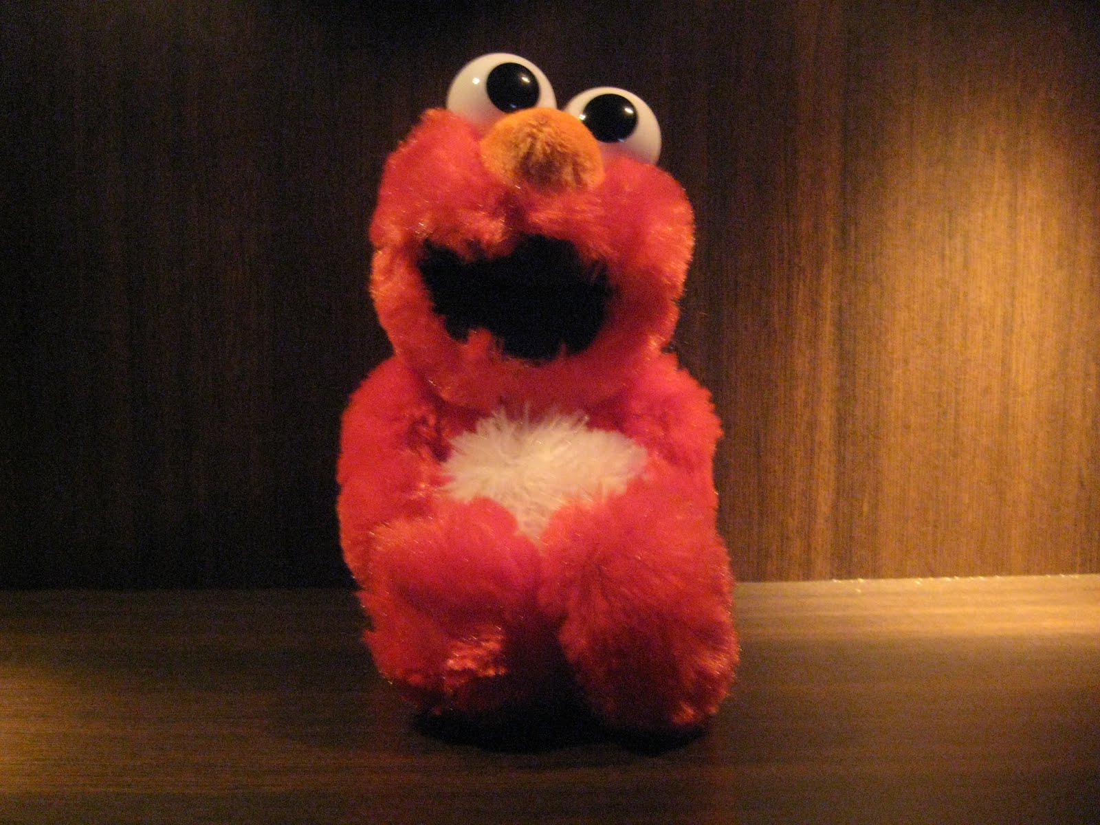 Cute,Crazy Disney Character: Elmo