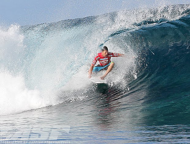 SurfinSantos: WCT Taiti – Irons vence Slater e está na final