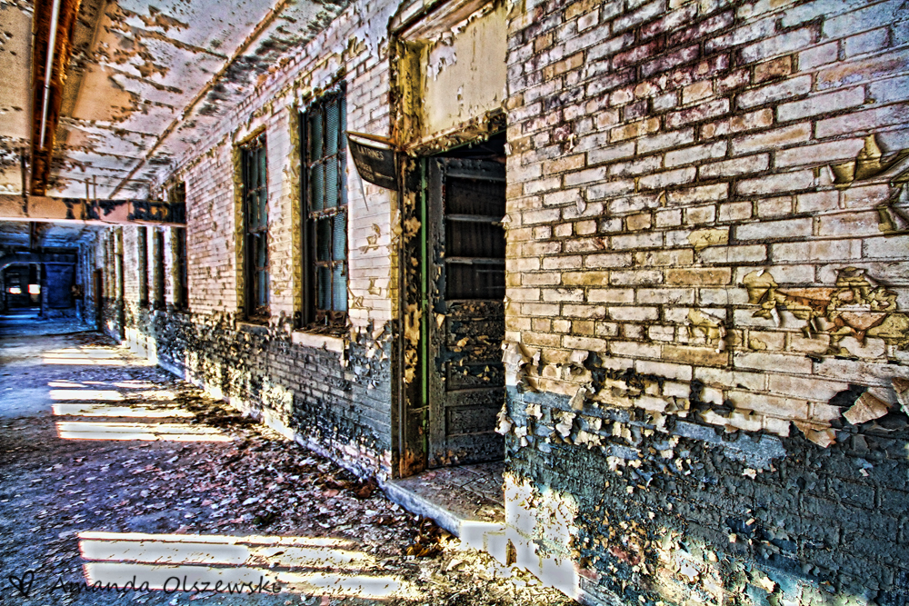 Amanda Olszewski ::: Photography Enthusiast: abandoned airforce base