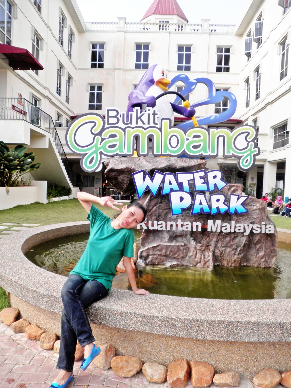 atienalova: bukit gambang water park, kuantan