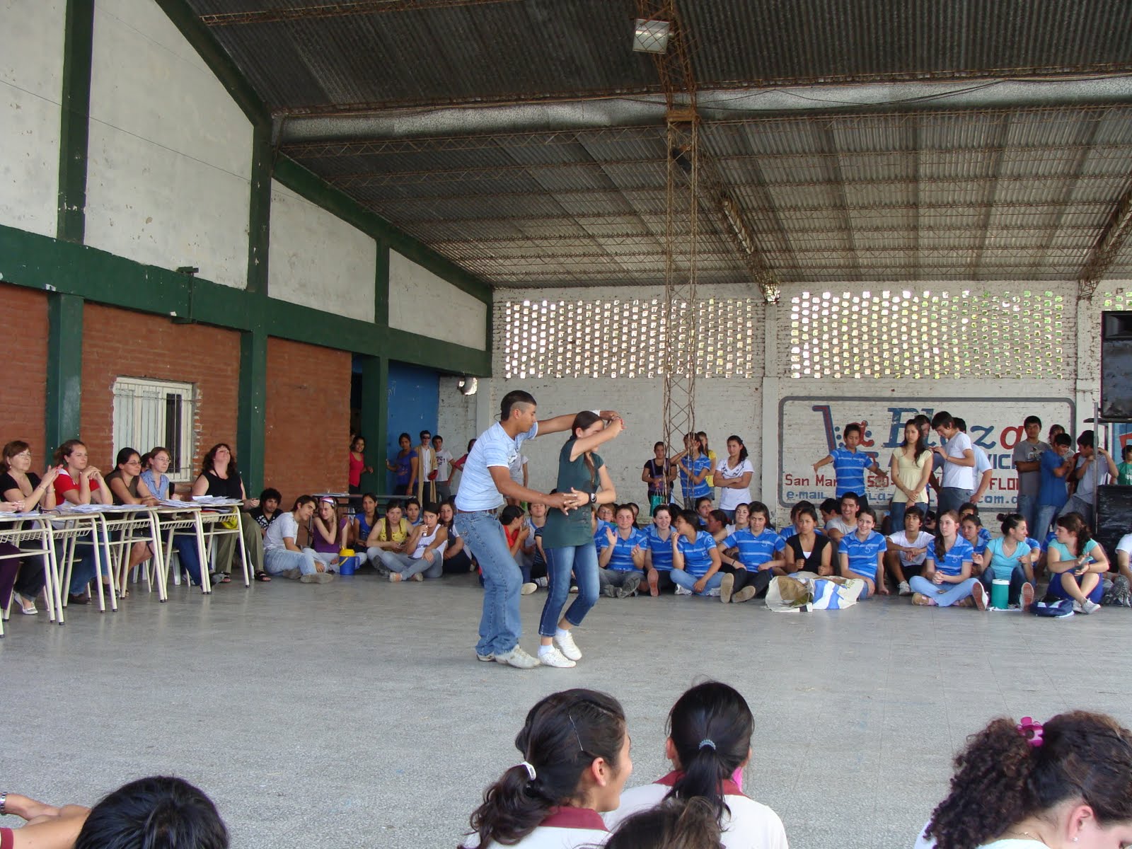 Escuela Media 267 "Tte Daniel Jukic": DANZAS-ESTUDIANTINA