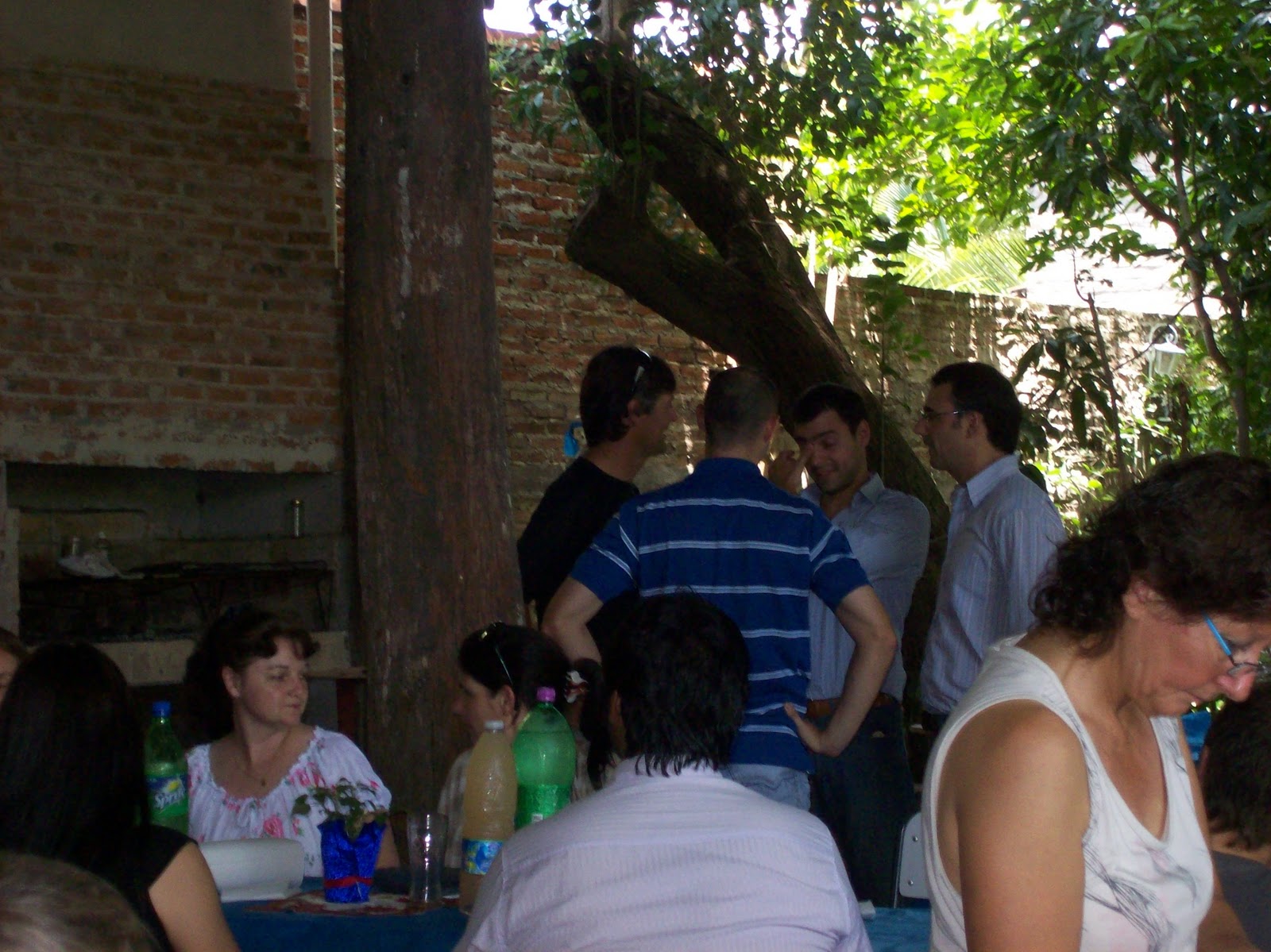 Escuela Media 267 "Tte Daniel Jukic": DOCENTES REUNIDOS