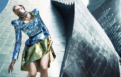 addicted2glamour: dramatic poses