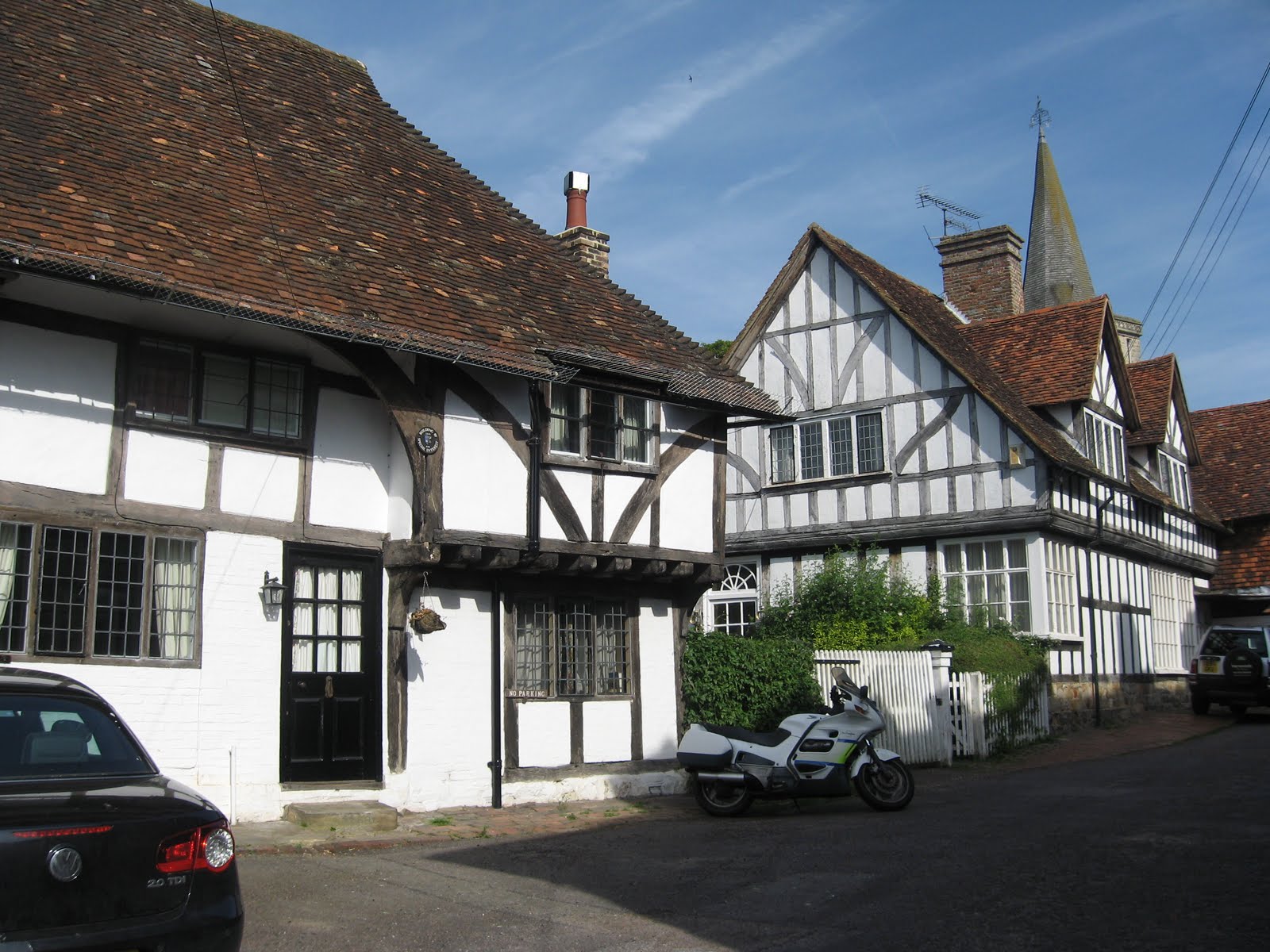 Dobbinland: Lingfield