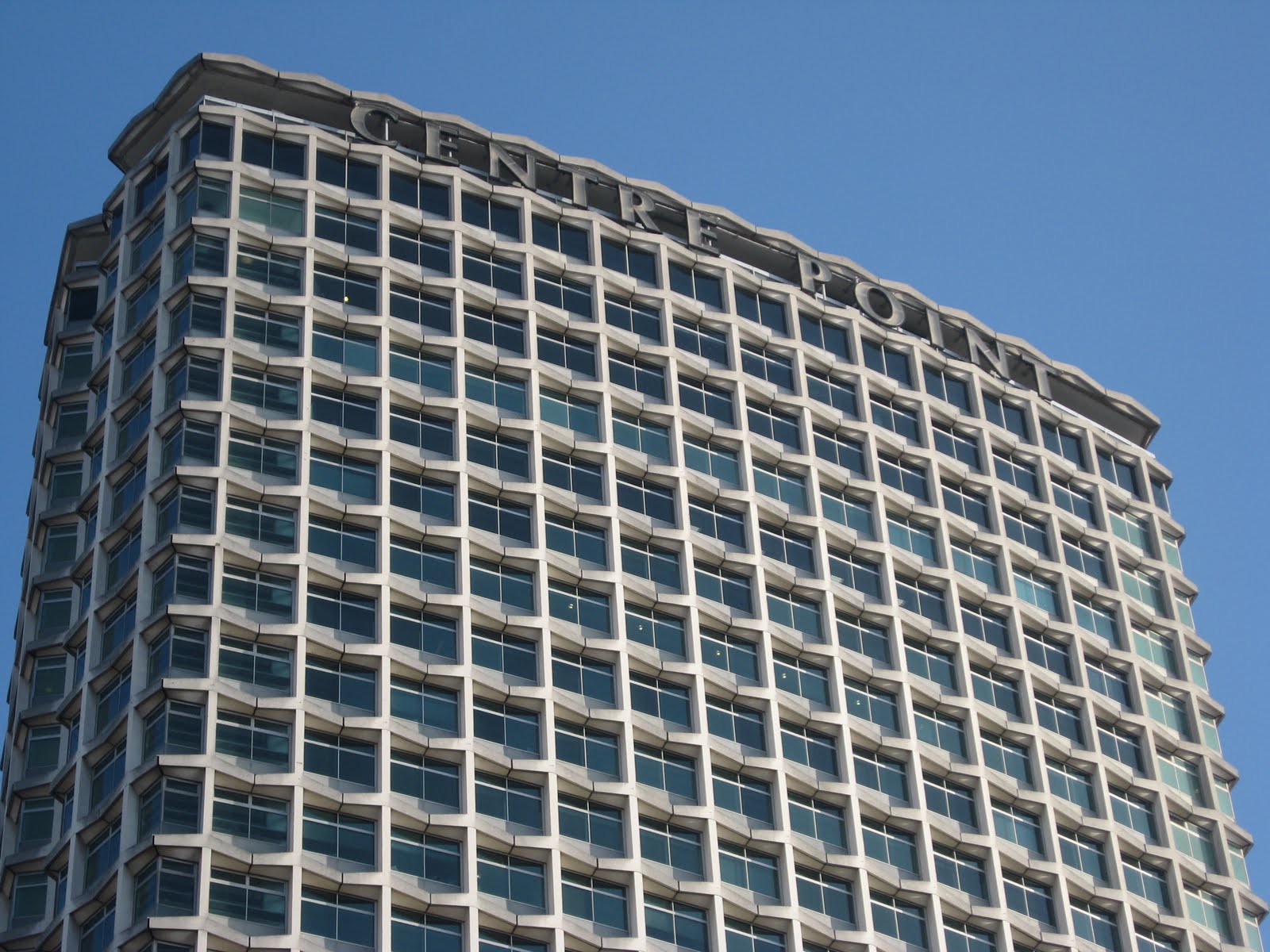 Dobbinland: Centre Point