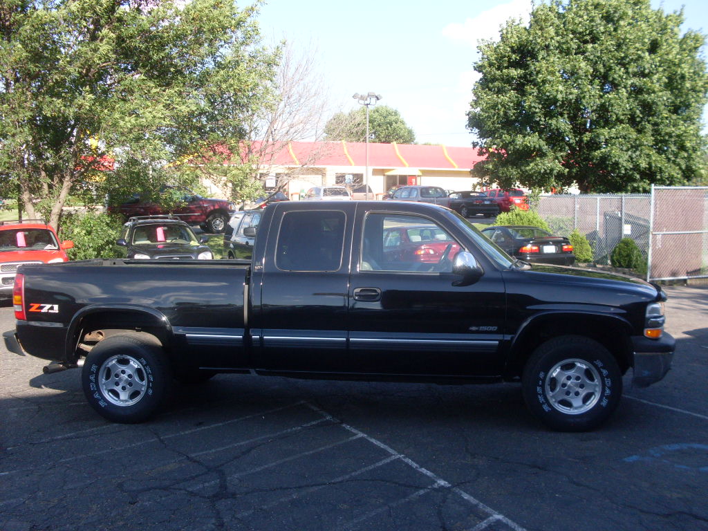 Ride Auto: 2002 Chevrolet Silverado 1500 4x4