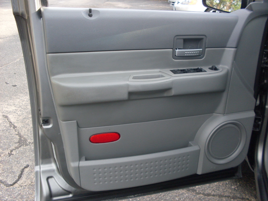 Ride Auto: 2005 DODGE DURANGO SLT