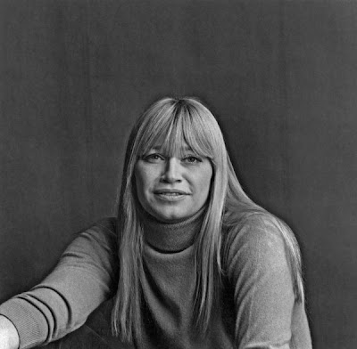 Blind Men and an Elephant: Mary Travers (1936-2009)