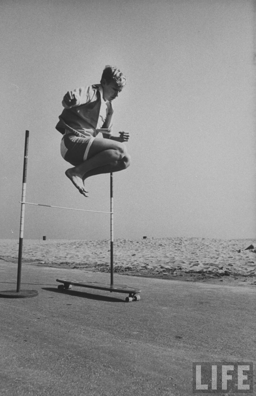 Nostalgia on Wheels: 1965 LIFE Bill Ray Skateboard Photos