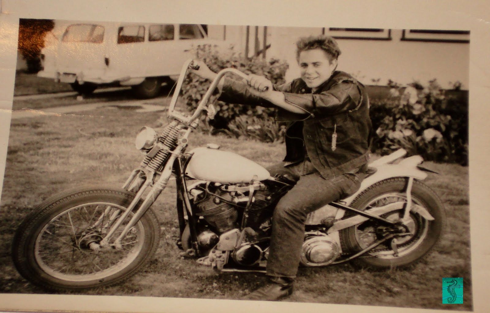 Nostalgia on Wheels: Early 60's Fresno Hells Angels Knuckle Photos!