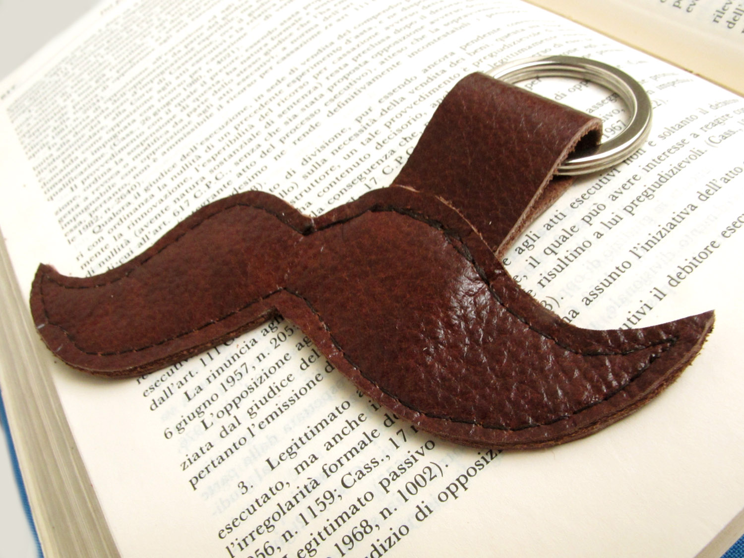 Katrinshine: Leather Moustache keychain