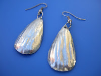 Asuntos imaxinarios: Brincos de alpaca - German silver earrings