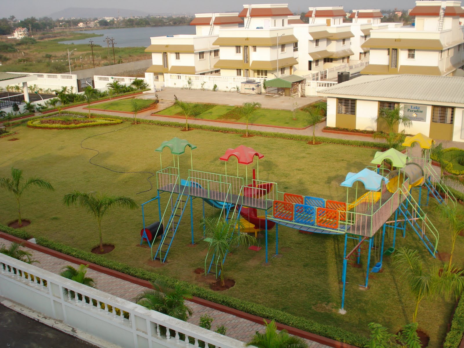 Lake Paradise Talegaon (Pune): lake paradise