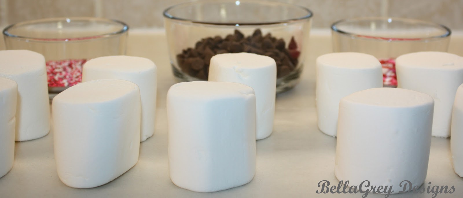 {DIY Tutorial} Valentine's Day Chocolate Dipped Marshmallows ...