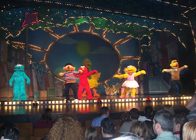 Ava, Gabriella and Maya's Blog: More Sesame Street..