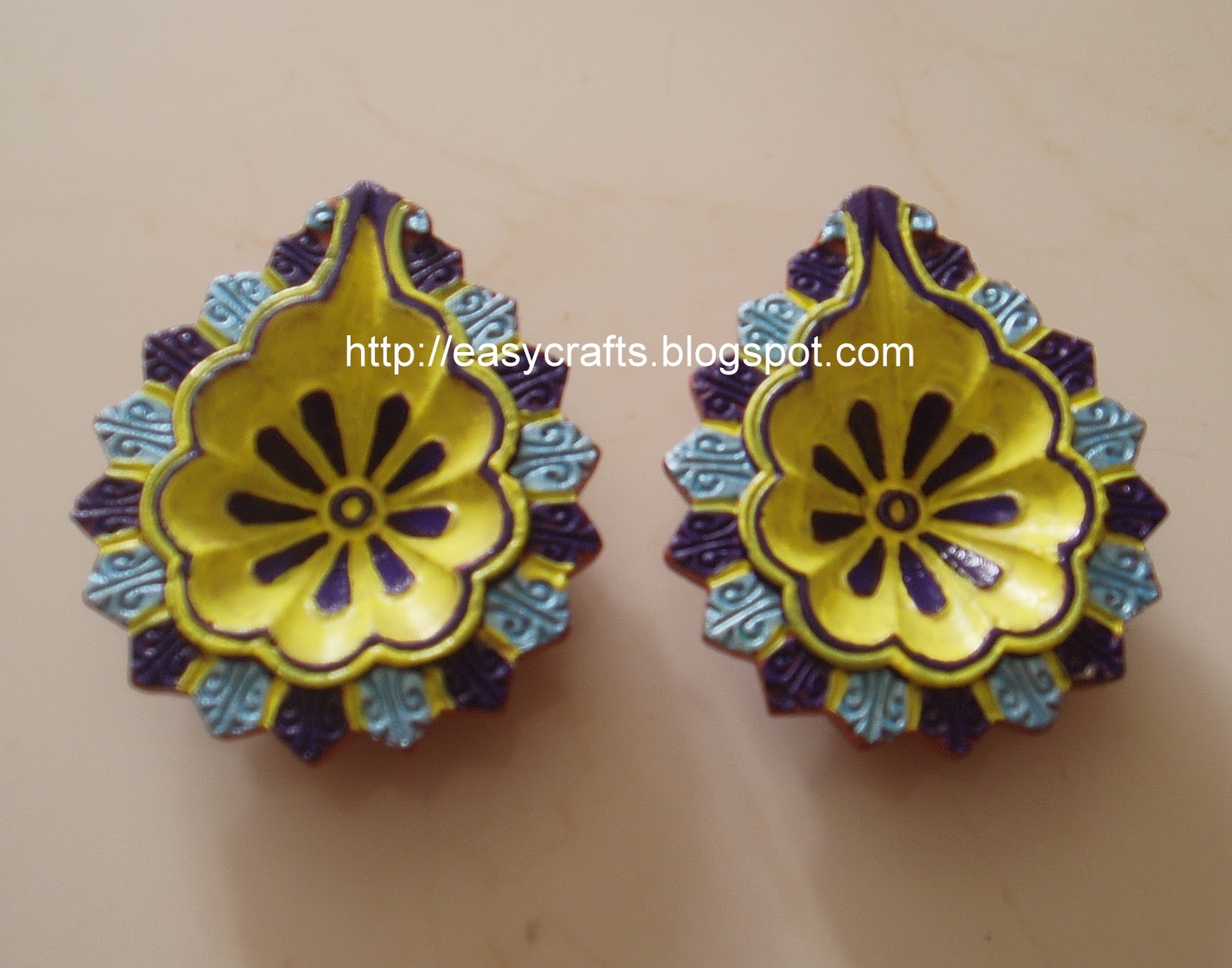 Easy Crafts - Explore your creativity: Painted diyas