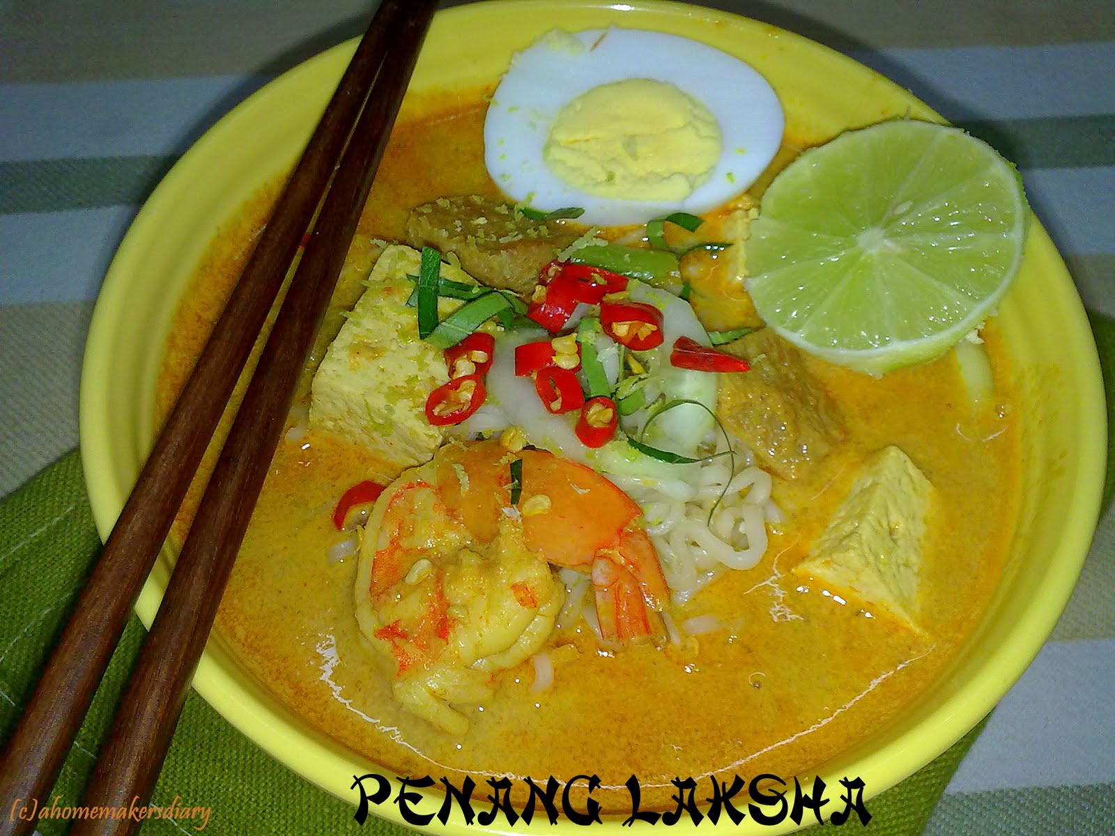 Curry Laksa; A Popular Malyasian Street Food - A Homemaker's Diary