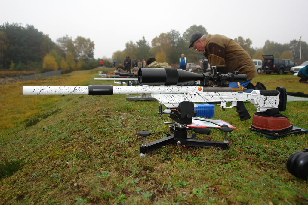 F- Class: “Las armas de los nuestros” | ArmasAdictos